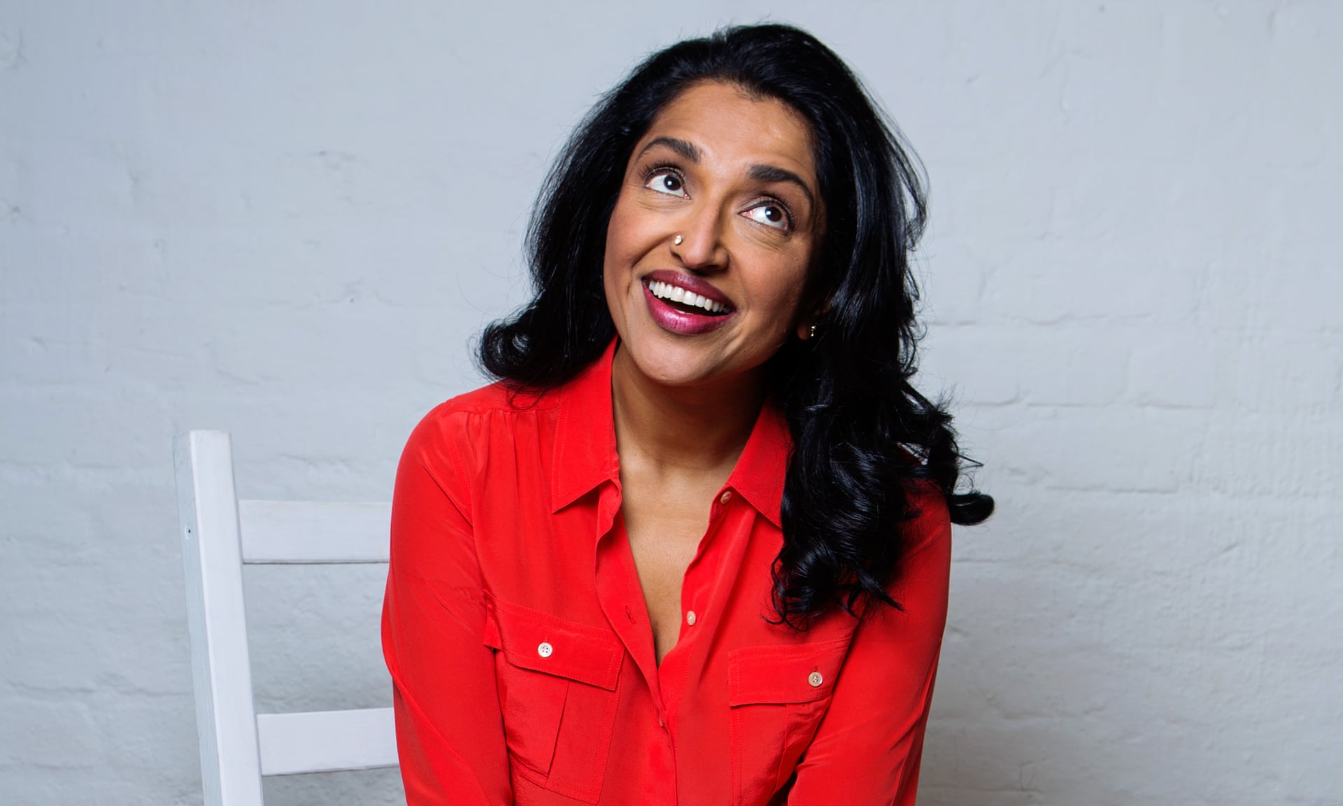 Tamil female comedian Sindhu Vee embarks on her solo UK Tour - Thamarai
