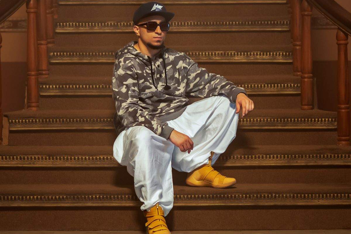 Azhage (Fallin) by South India based rapper Brodha V